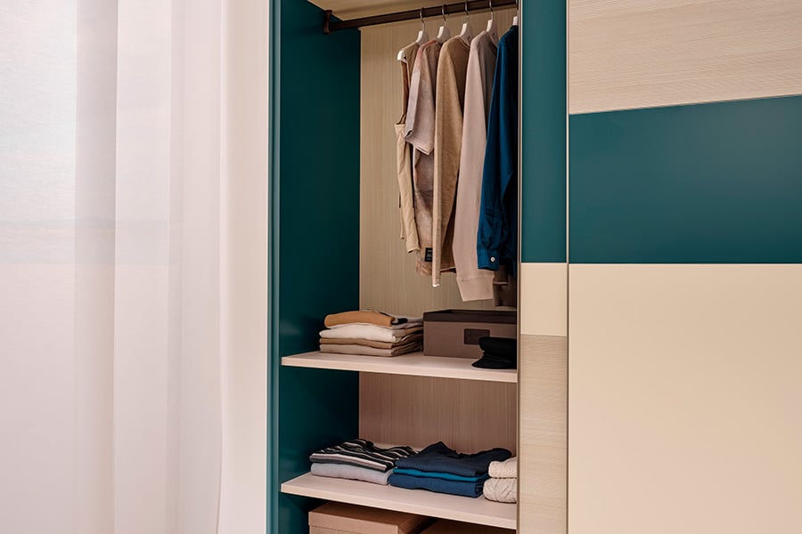 Armadio con ante scorrevoli per la cameretta: 3 proposte Moretti Compact